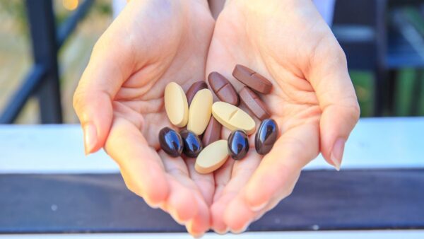 Powder vs. Tablet Multivitamins: Which Form is More Bioavailable?